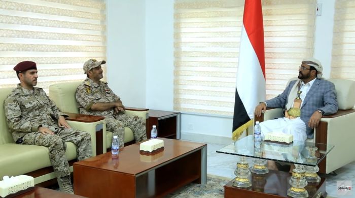 فيديو شدد على رفع الجاهزية العرادة يستقبل رئيس هيئة الأركان ومستشار